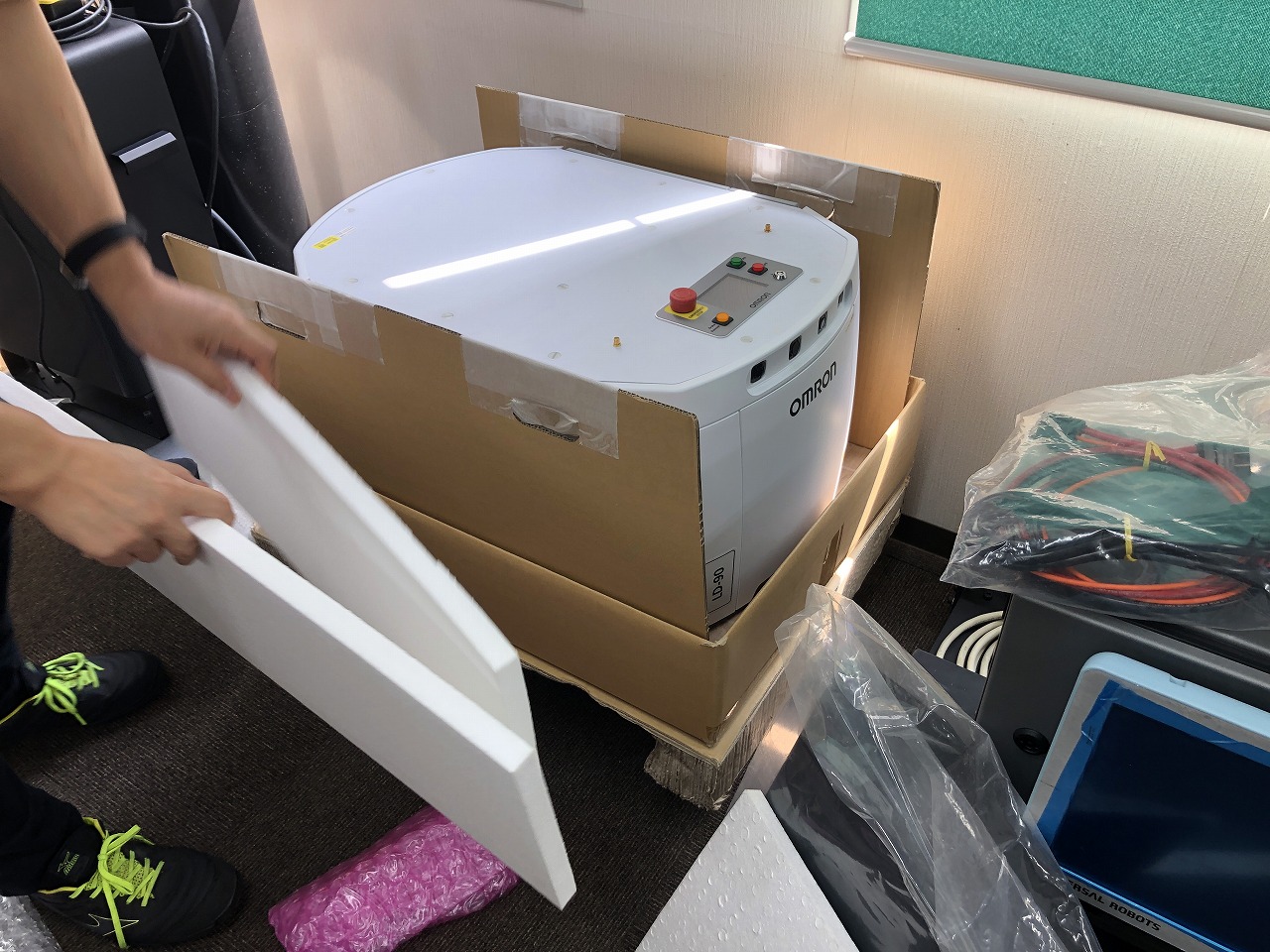 オムロン搬送ロボット「LD-90」納品しました！ | 協働ロボットの買取・販売は全国対応の「ロボイチ」